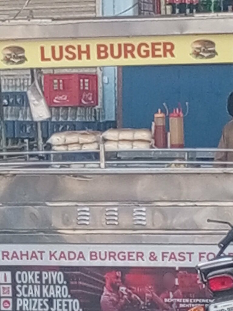 Fast food Lush burger, Karaçi, foto