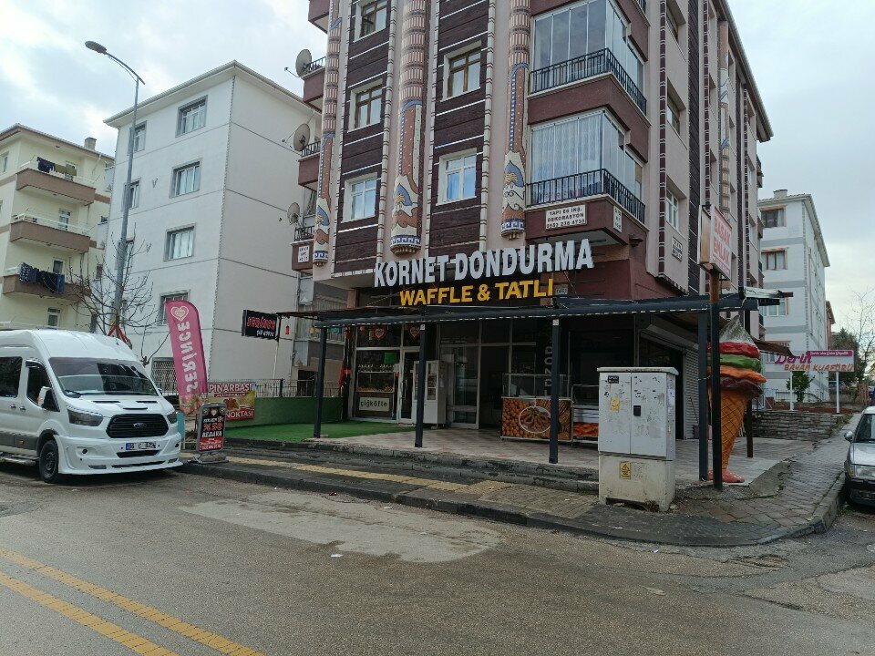 Dondurmacılar Kornet Dondurma & Waffle, Ankara, foto