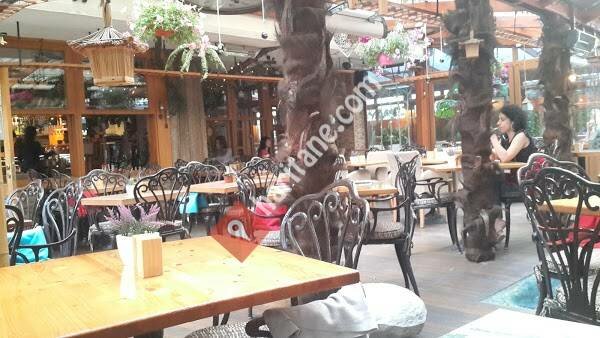 Nargile kafeler Pinokyo Garden, İstanbul, foto
