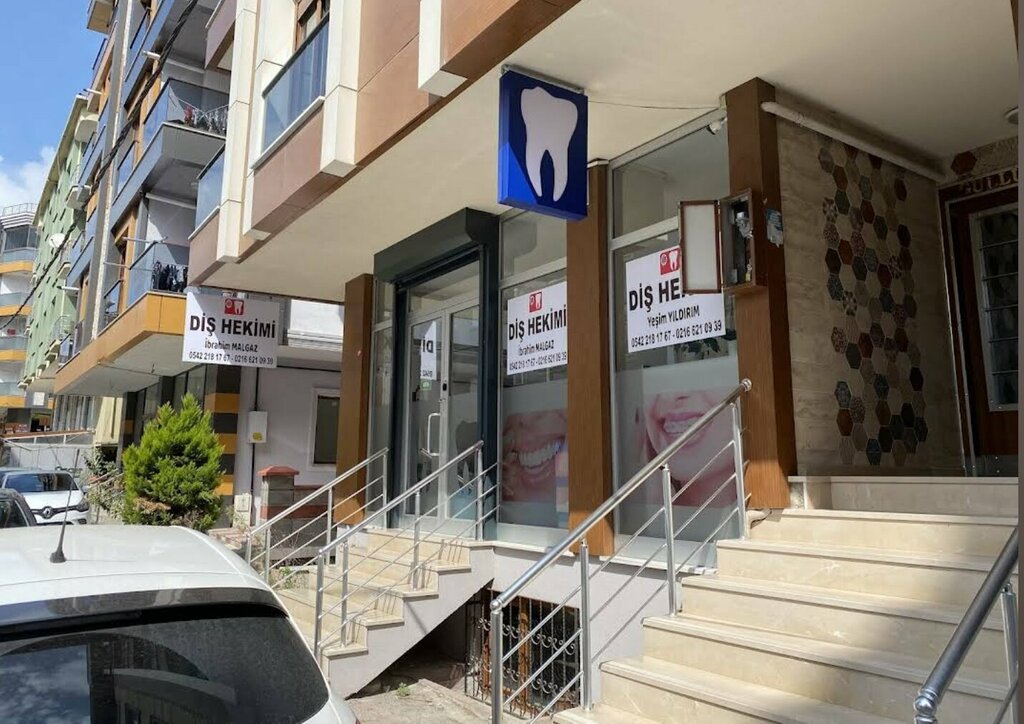 Özel ağız ve diş sağlığı klinikleri ve muayenehaneleri Diş Hekimi İbrahim Malgaz, İstanbul, foto