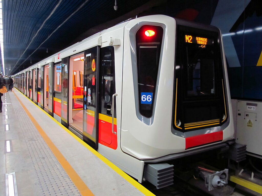 Metro istasyonu metro Dworzec Wileński, Varşova, foto