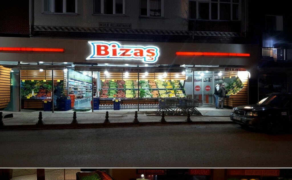 Market Bizaş Gros Market, İstanbul, foto