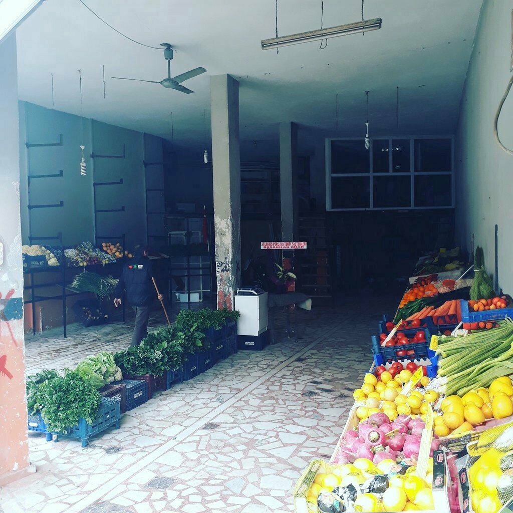 Alışveriş merkezleri Saydam Semt Pazarı, Adana, foto