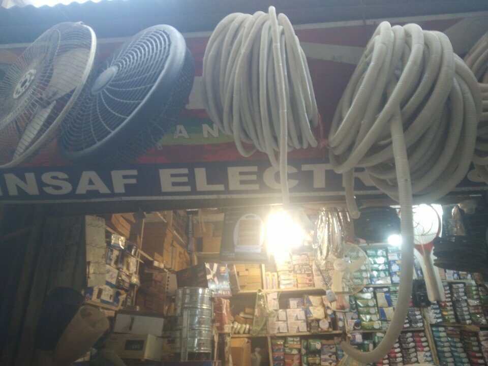 Elektrik ve elektrikli ürün mağazası Insaf Electric Store, Karaçi, foto