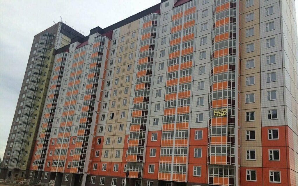 Konut blokları Ул. Караульная, 6, Krasnoyarsk, foto