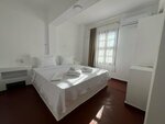 Ayvalık Şehir Evi (Balıkesir, Ayvalık, Kurtuluş Sok., 1), otel  Ayvalık'tan
