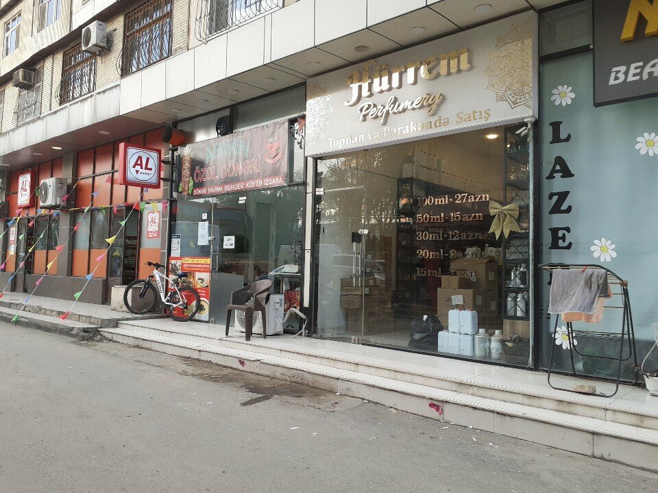 Kozmetik ve parfümeri mağazaları Hürrem, Bakü, foto