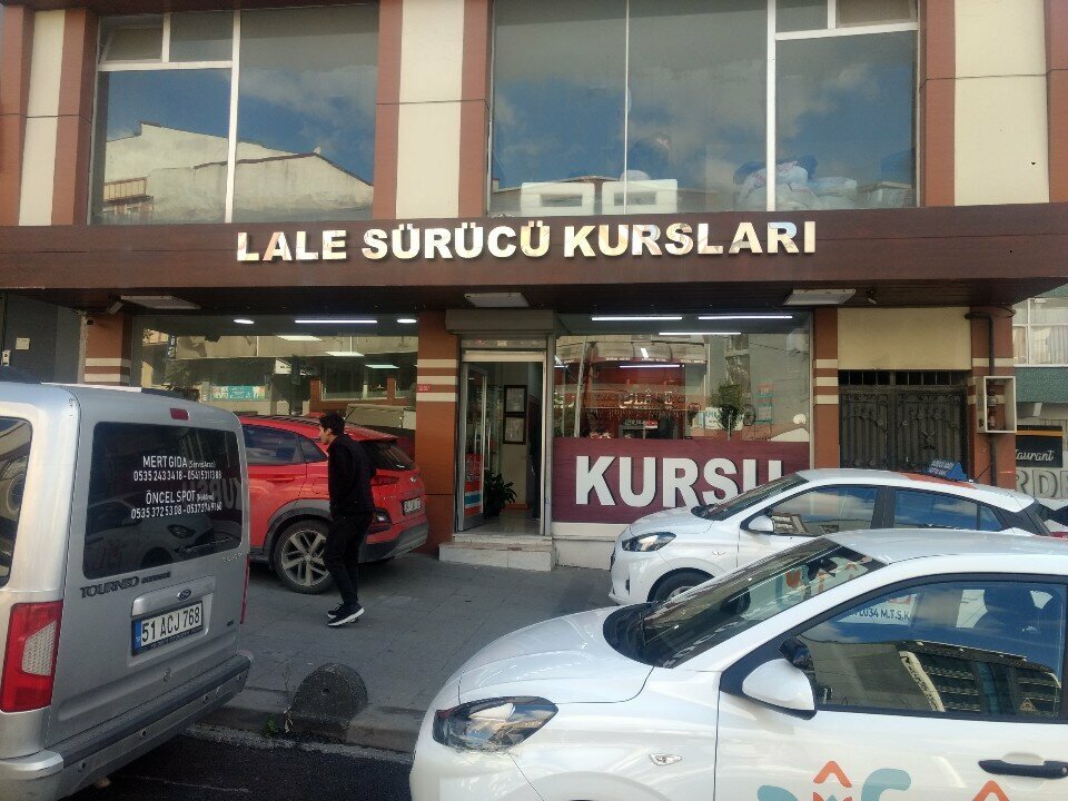 Sürücü kursları Lale Sürücü Kursları, Arnavutköy, foto