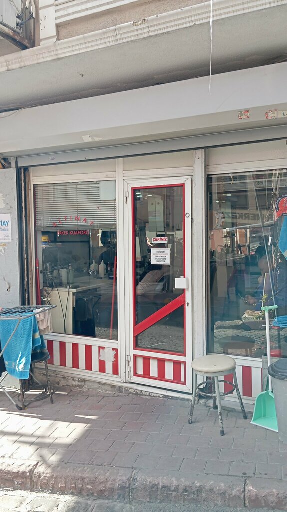 Berberler Altınay Erkek Kuaförü, İstanbul, foto