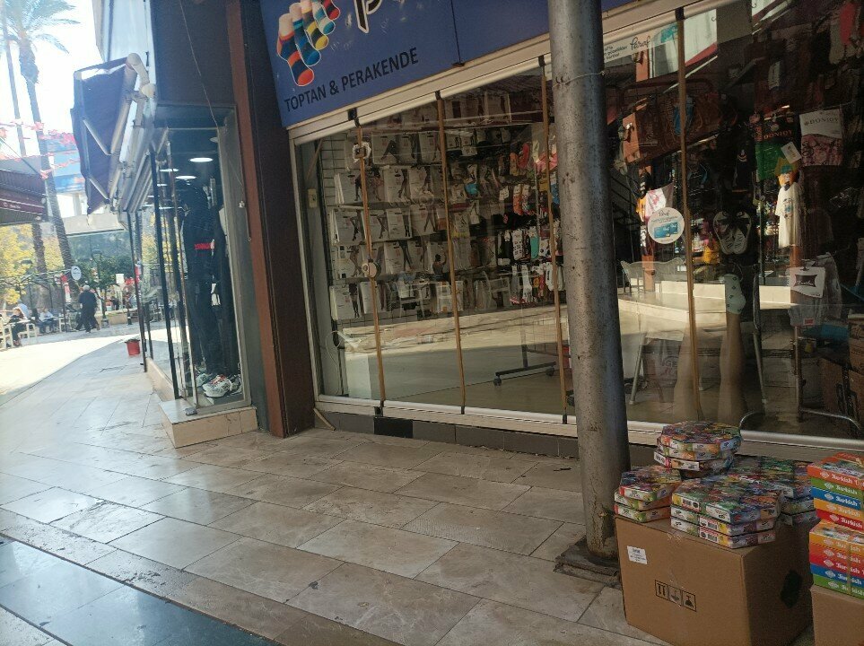 i̇ç giyim ve mayo mağazası Ponçik Çorap, Antalya, foto