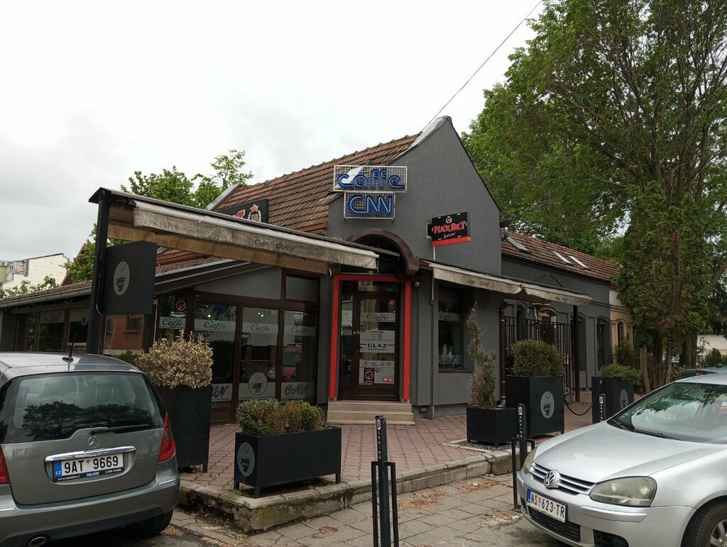 Kahve dükkanları Cnn Kladionica, Novi Sad, foto