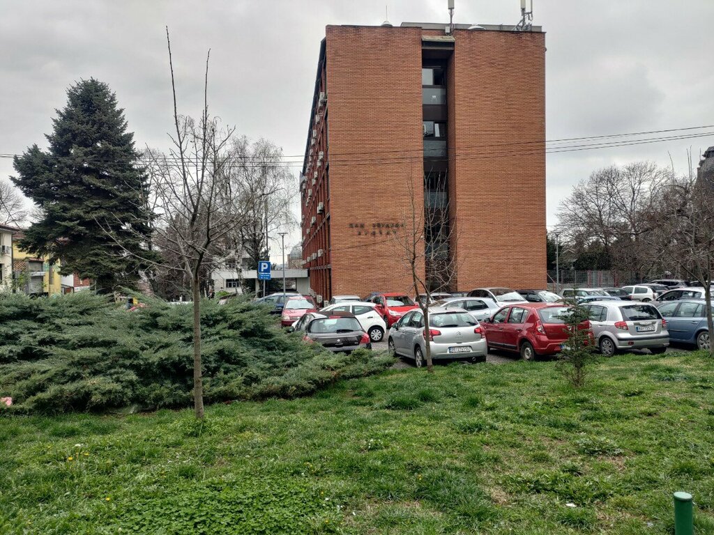 Hastaneler Dom Zdravlja Vračar, Belgrad, foto