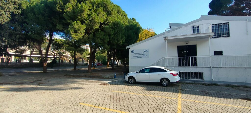 Hastane bölümü Ege Üniversitesi Girişimsel Anatomi ve Plastinasyon Uygulama ve Araştırma Merkezi, İzmir, foto