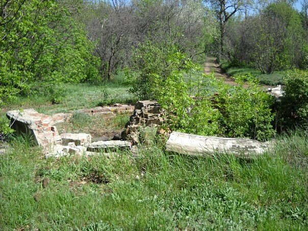 Turistik yerler Фонтан князя Тундутова, Volgogradskaya oblastı, foto