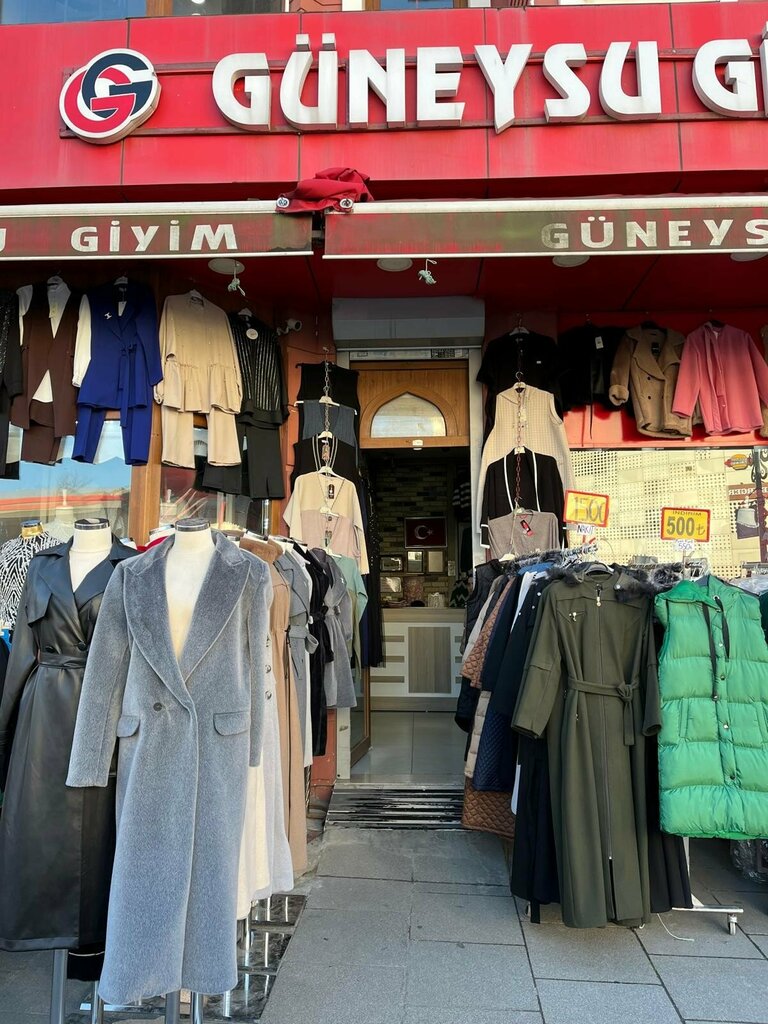 Giyim mağazası Güneysu Giyim, İstanbul, foto
