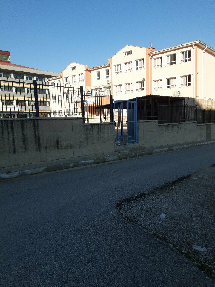 Ortaokul Şehit Üsteğmen Murat Yıldız Çok Programlı Anadolu Lisesi, İzmir, foto