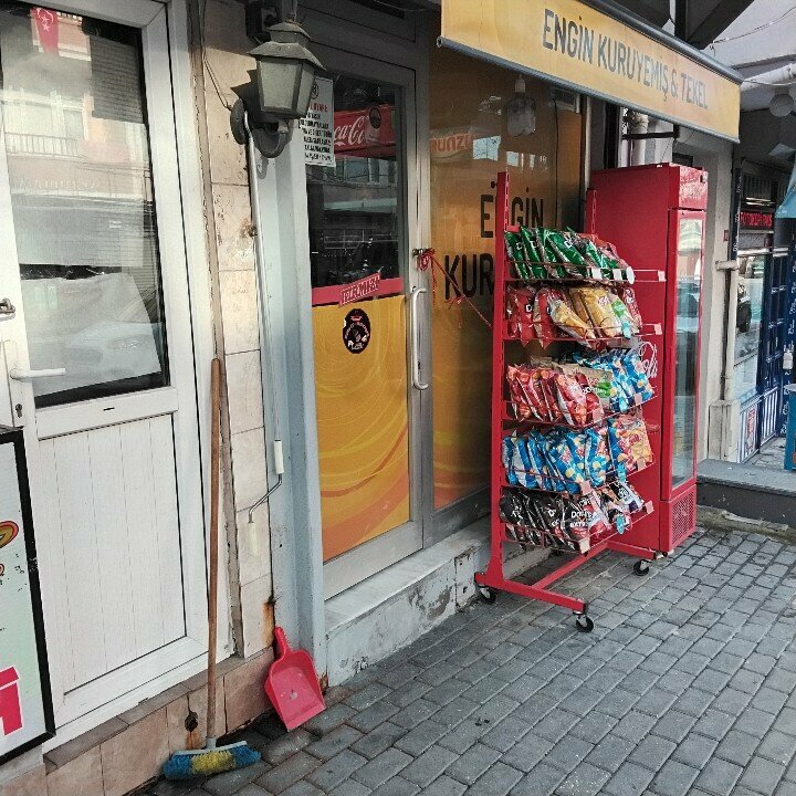 Bira dükkanı Engin Kuruyemiş Tekel, İstanbul, foto