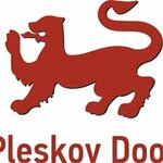 Pskovskaya Dvernaya fabrika (Leona Pozemskogo Street No:125к1), kapılar  Pskov'dan
