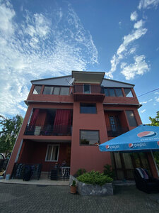 Hotel Near the Sea (Shota Rustaveli Street No:347B, Kobuleti), otel  Kabuletti'den