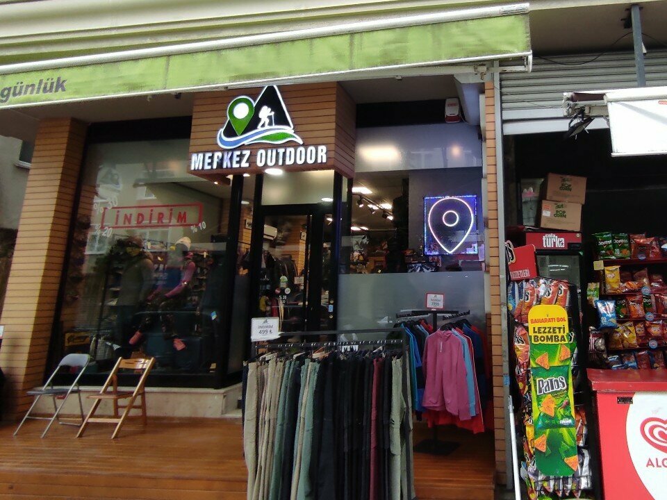 Ayakkabı mağazaları Merkez Outdoor, İstanbul, foto