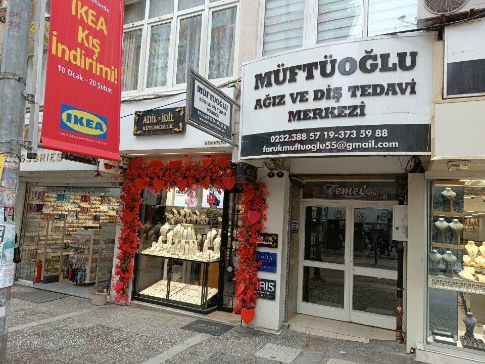 Özel ağız ve diş sağlığı klinikleri ve muayenehaneleri Diş Hekimi Faruk Müftüoğlu, İzmir, foto
