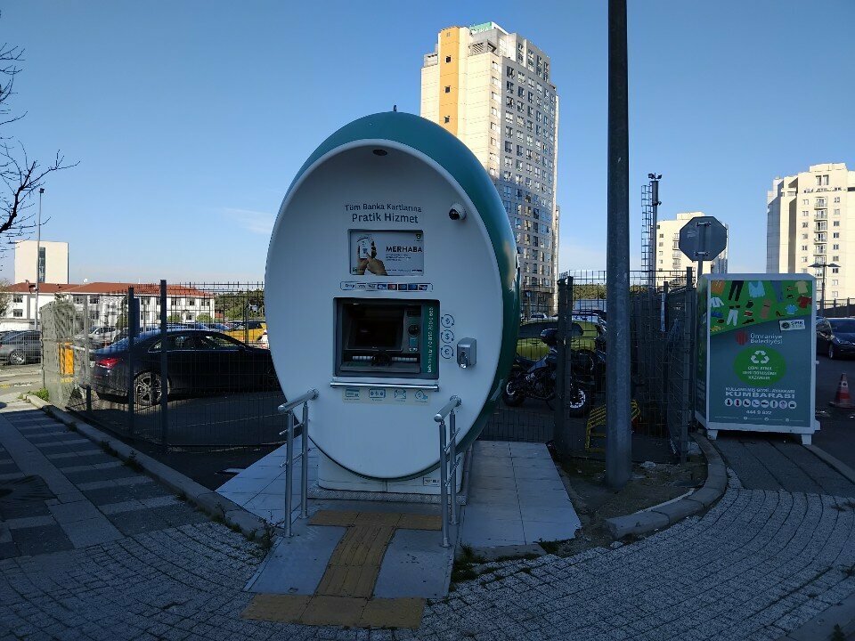ATM'ler Türk Ekonomi Bankası, İstanbul, foto