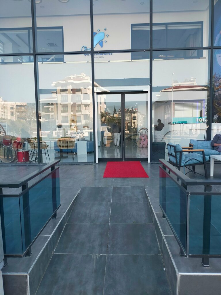 Özel ağız ve diş sağlığı klinikleri ve muayenehaneleri Clinic Ultradent, Antalya, foto