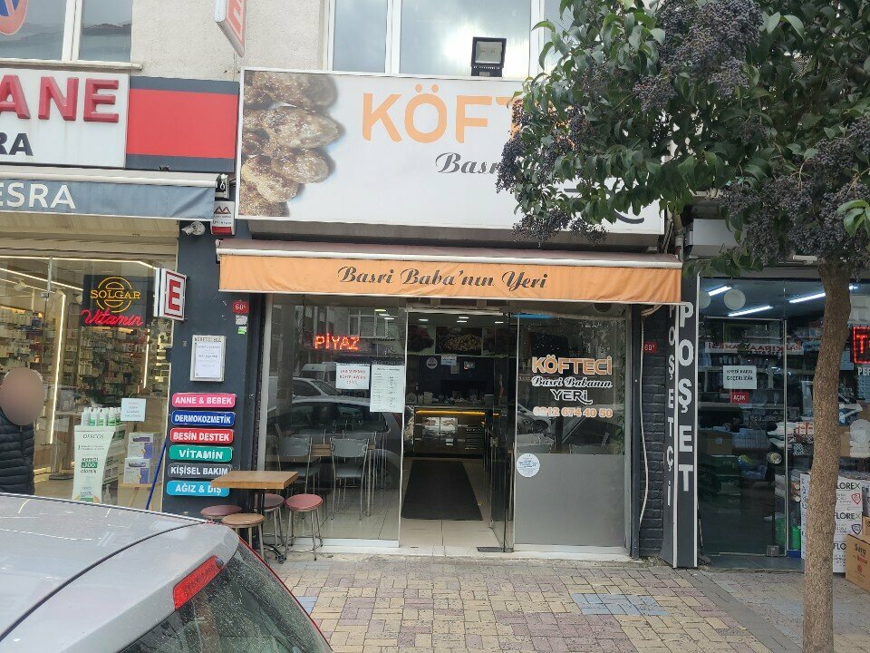Restoran Köfteci Basri Babanın Yeri, İstanbul, foto