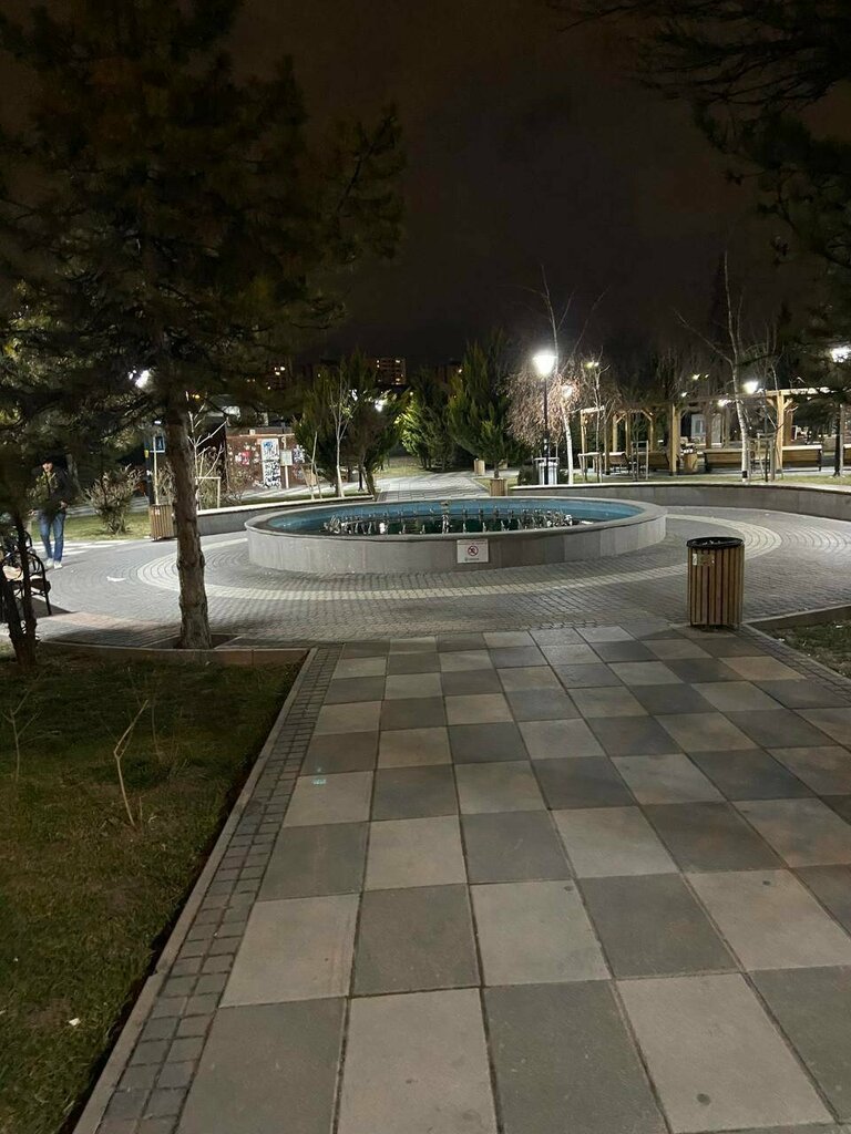 Kültür ve eğlence parkları Futbolcu Selim Gedik Parkı, Ankara, foto