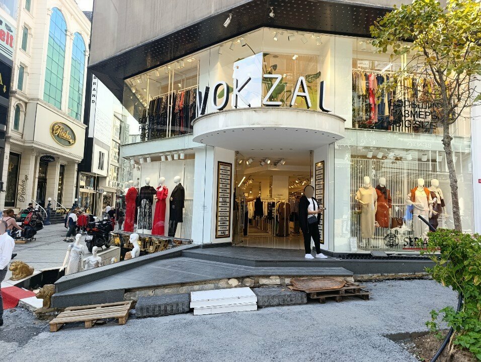 Giyim mağazası Vokzal, İstanbul, foto
