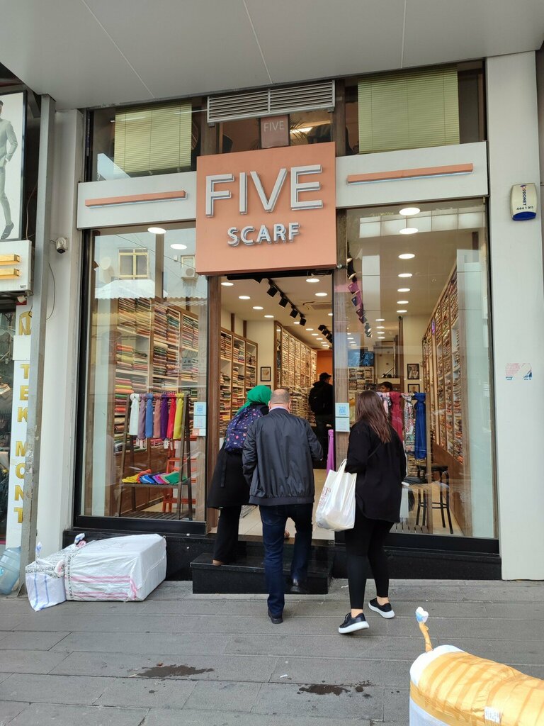 Giyim mağazası Five Scarf, İstanbul, foto