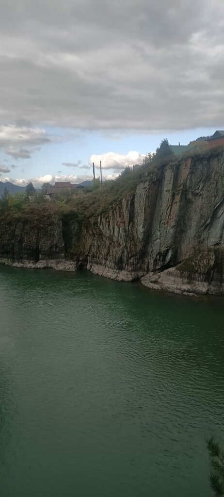 Manastır Макарьевская церковь, Altay Cumhuriyeti, foto