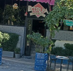 Bodrum Cafe & Waffle (Gaziantep, Şehitkamil, Pancarlı Mah., 22027 Nolu Sok., 14), kafe  Gaziantep'ten