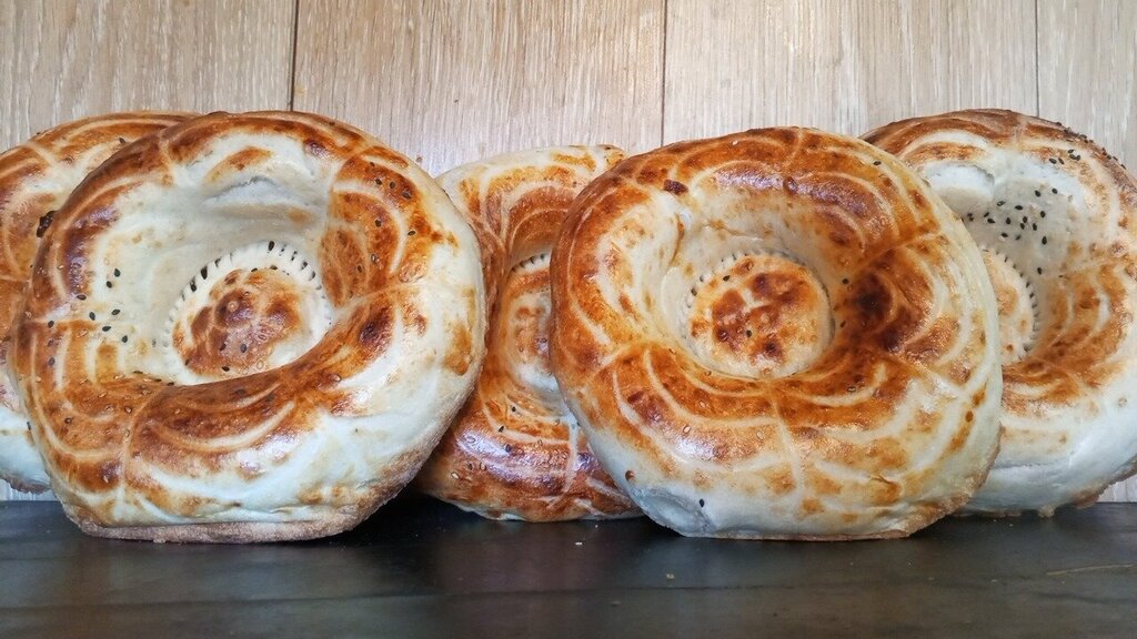 Ekmek fırını Лепешки из тандыра, Novosibirsk, foto