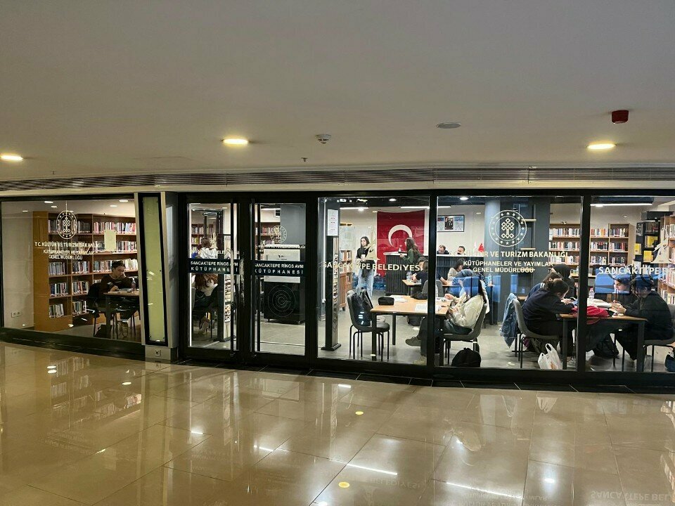Kütüphaneler Sancaktepe Rings Avm Kütüphanesi, İstanbul, foto