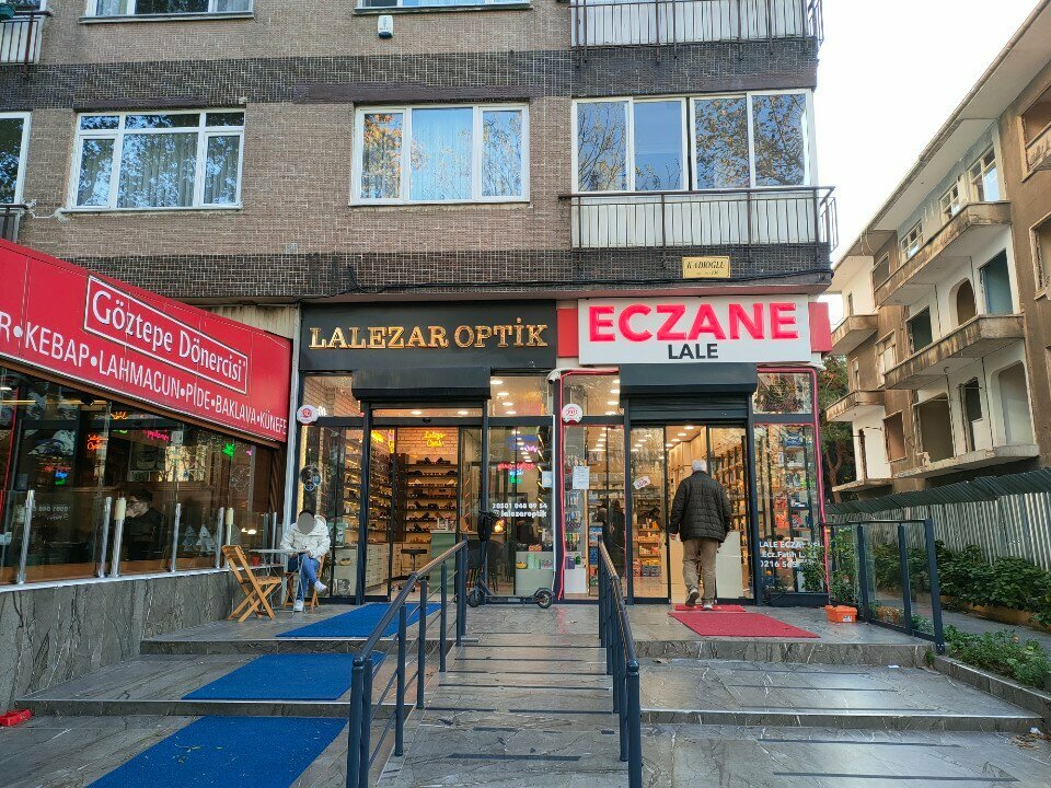 Eczaneler Lale Eczanesi, İstanbul, foto