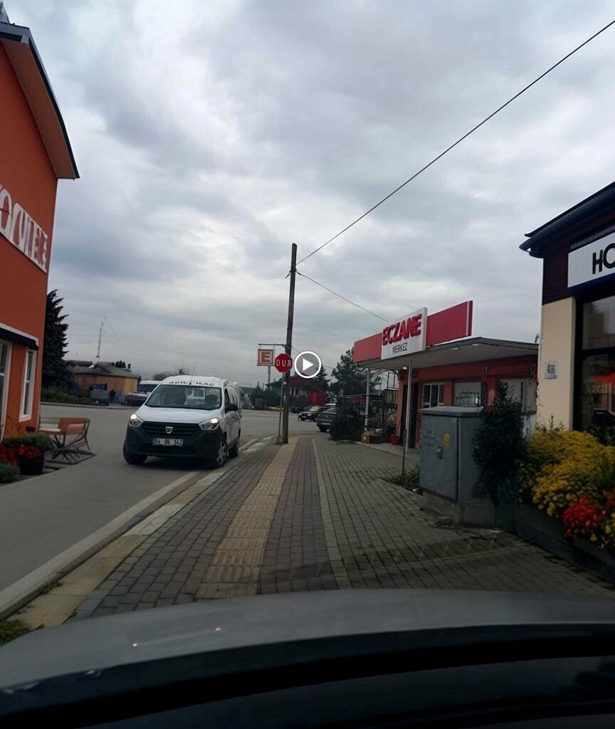 Eczaneler Merkez Eczanesi, Kartepe, foto