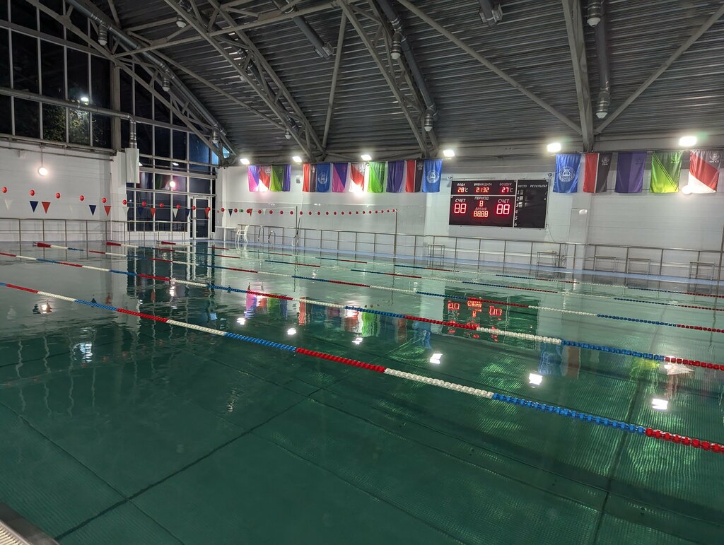 Yüzme havuzları Бассейн Мгик, Himki, foto