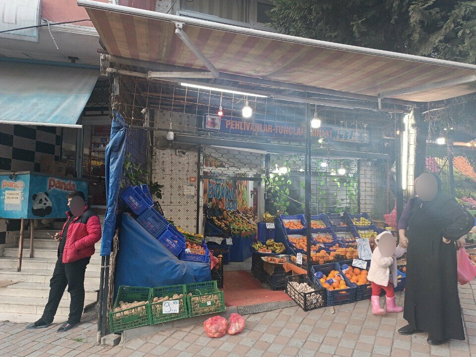 Manavlar Aycan Ekonomik Halk Pazarı, İstanbul, foto