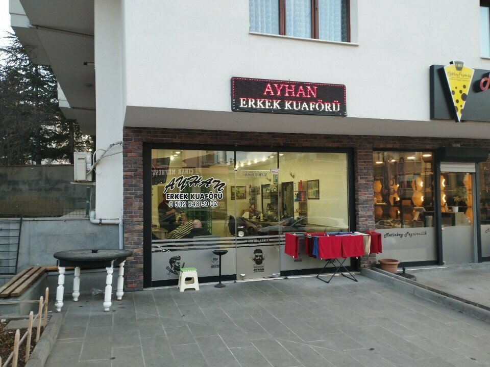 Berberler Ayhan Erkek Kuaförü, Ankara, foto