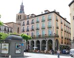 Hotel Infanta Isabel (Comunidad Autónoma de Castilla y León, Segovia, Plaza Mayor, 12), otel  Segovia'dan