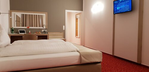 Otel Confour Hotel, Burgdorf, foto