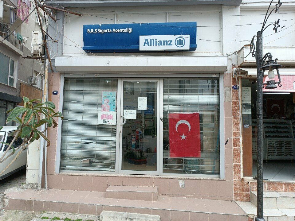 Sigorta şirketleri Allianz Sigorta, İzmir, foto