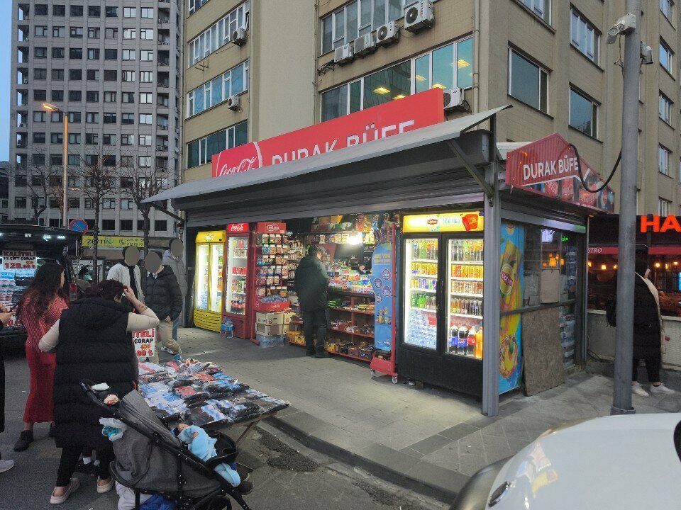 Gazete bayi Durak Büfe, İstanbul, foto