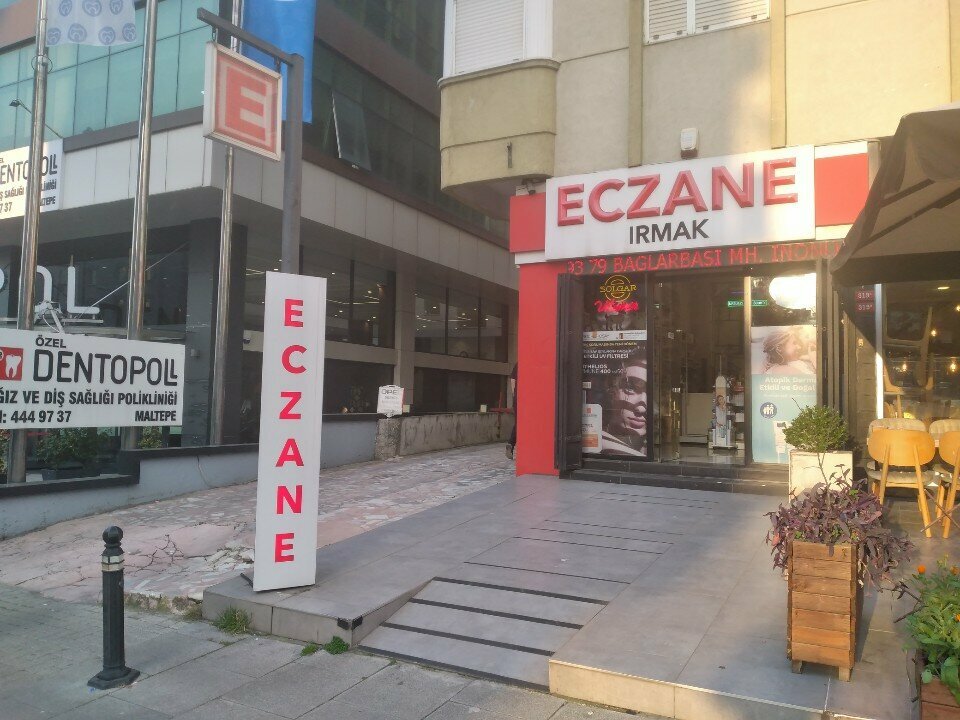 Eczaneler Irmak Eczanesi, İstanbul, foto