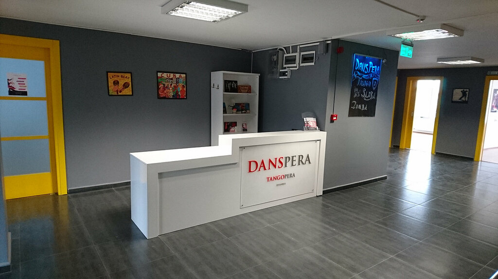 Dans okulları DansPera, İstanbul, foto
