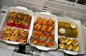 ЗаСУШИсь (Oktyabrskaya ulitsa No:2, selo Repyovka), suşi restoranı  Voronejskaya oblastından