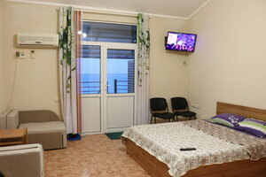 Elling Kurortebel (Набережная улица No:30, посёлок городского типа Коктебель), otel  Kırım Cumhuriyeti'nden