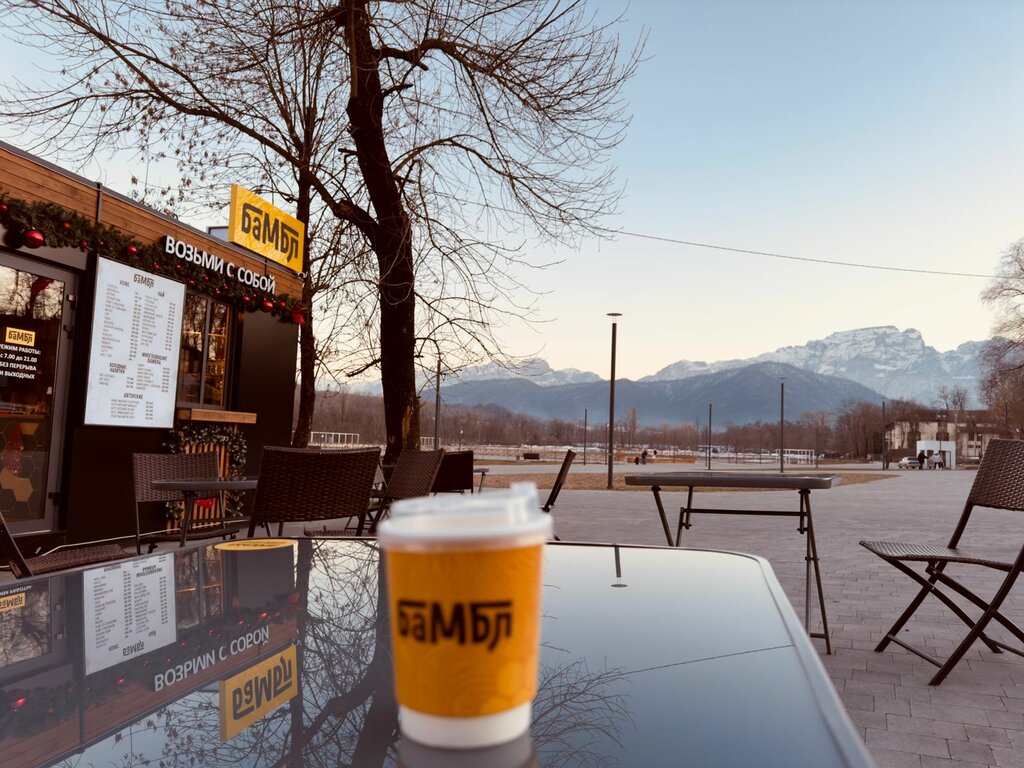 Kahve dükkanları Бамбл Кофе, Vladikavkaz, foto