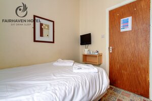 Fairhaven Hotel (England, Blackpool), otel  Blackpool'dan